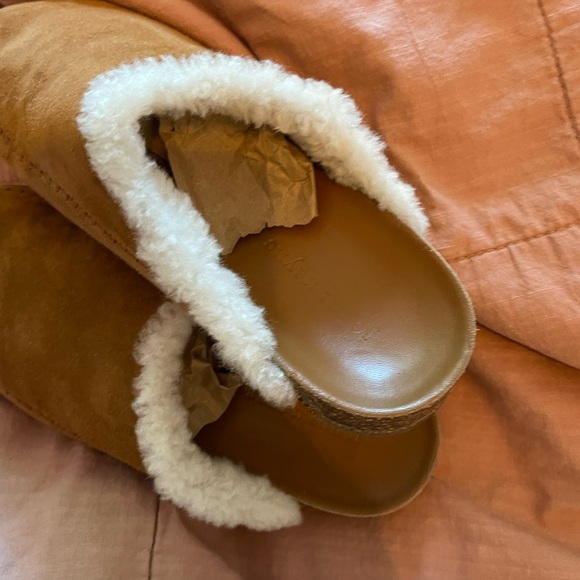 Jenni Kayne | Shoes | New Jenni Kayne Shearling Line Suede Moc Clog ...